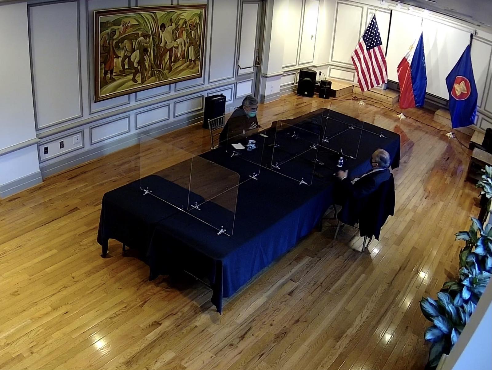 AMBASSADOR ROMUALDEZ AND ACTING ASSISTANT SECRETARY SUNG KIM MEET AT PH ...