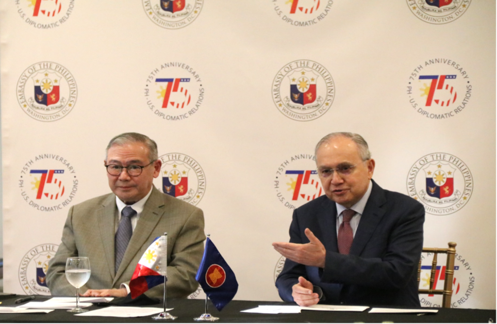 SECRETARY LOCSIN MEETS WITH US SENATORS DURBIN AND MENENDEZ TO DISCUSS ...