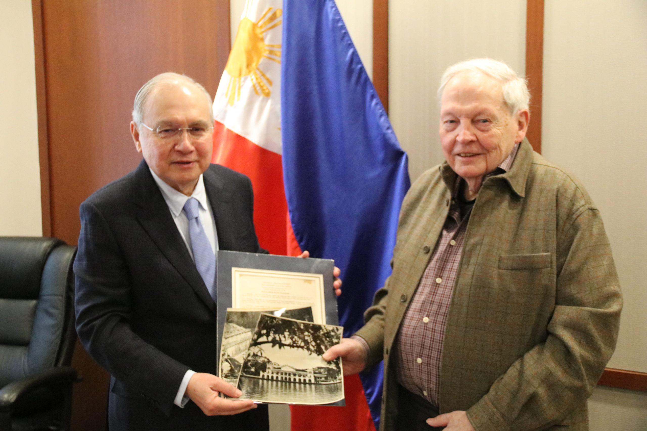PH ENVOY RECEIVES PHILIPPINE HISTORICAL COLLECTION - Embassy of the ...