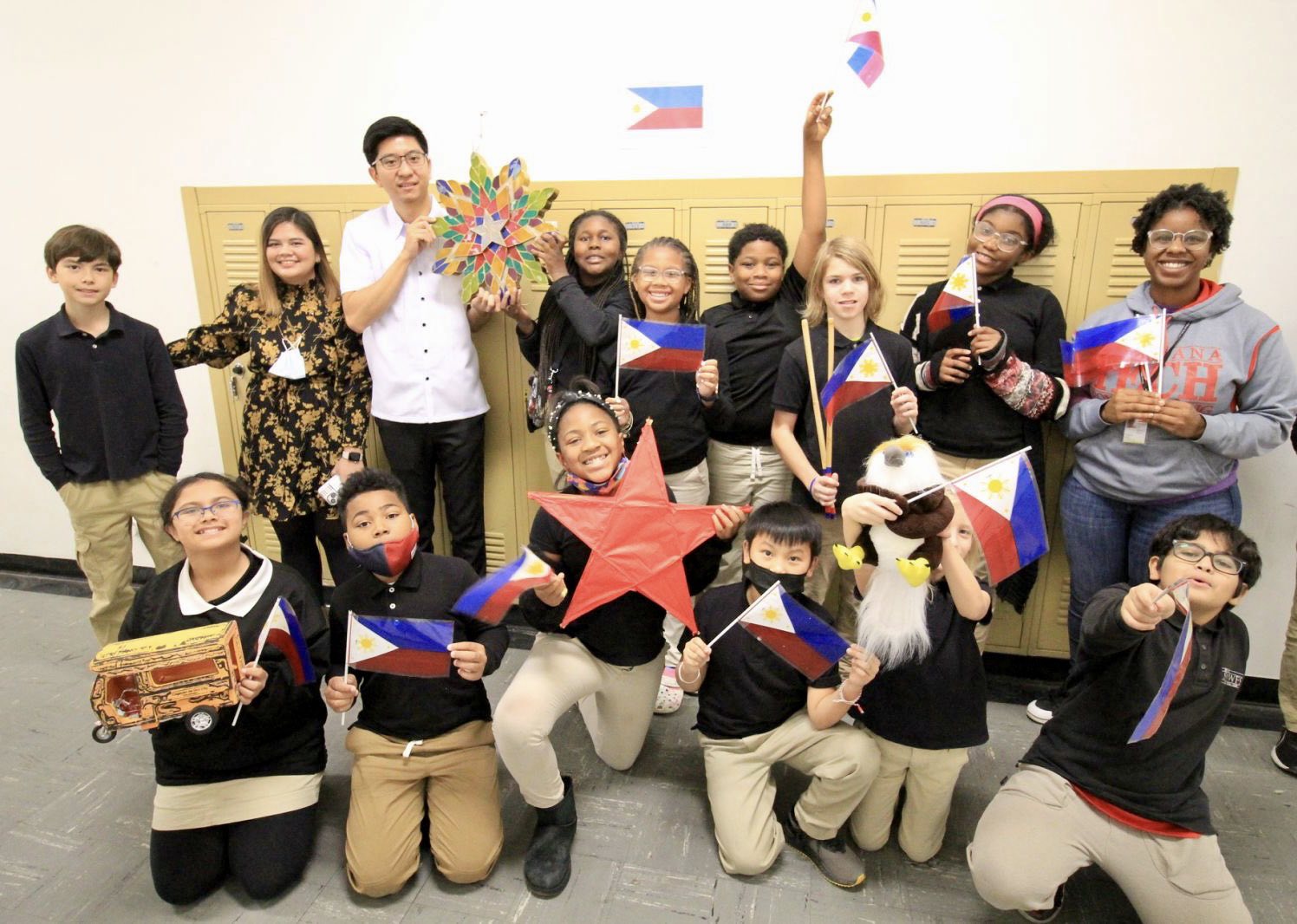 SENTRO RIZAL DC KICKS-OFF EMBASSY ADOPTION PROGRAM WITH CHRISTMAS PAROLS - Embassy of the ...