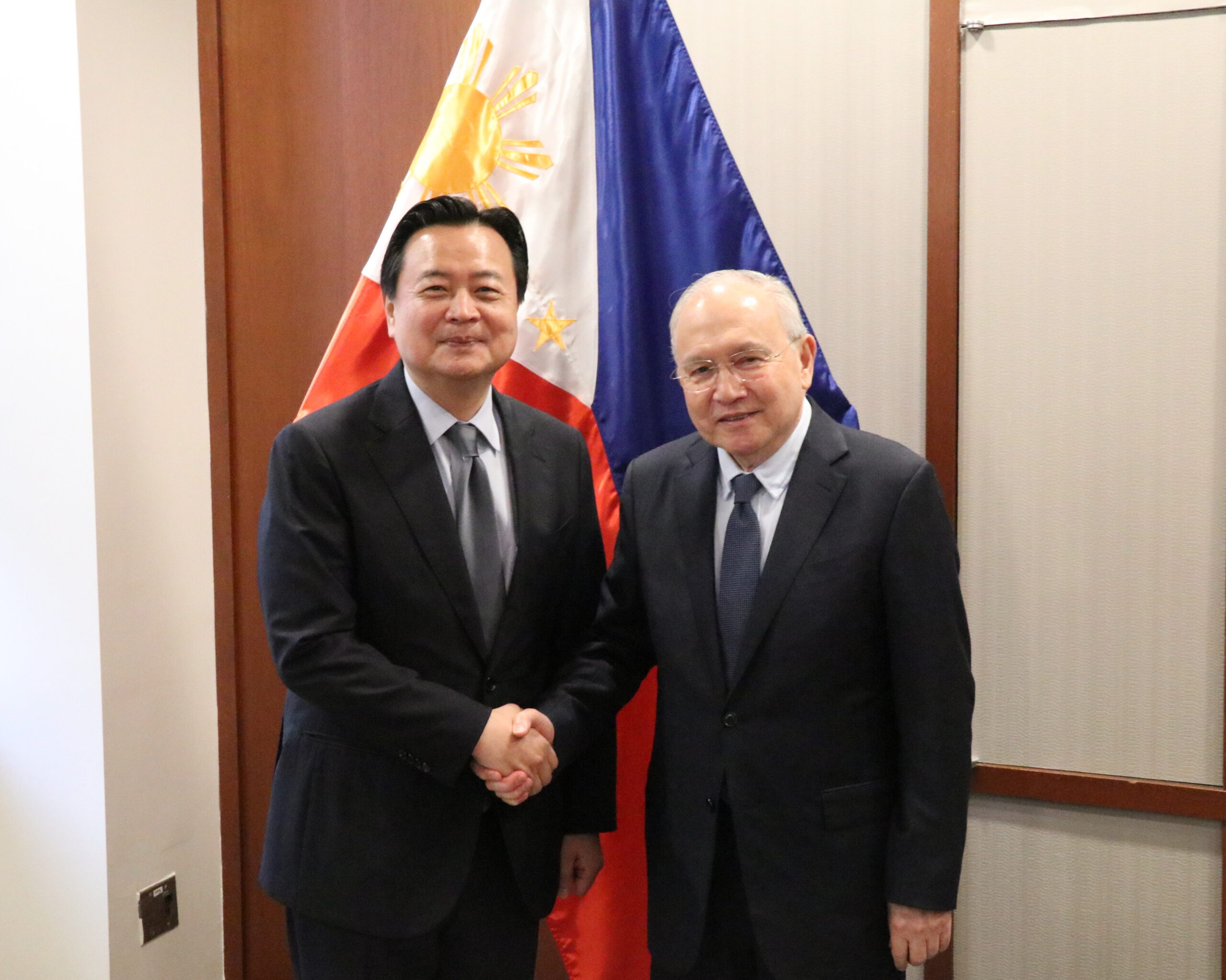 PH ENVOY MEETS NEW ROK AMBASSADOR TO THE UNITED STATES - Embassy of the ...