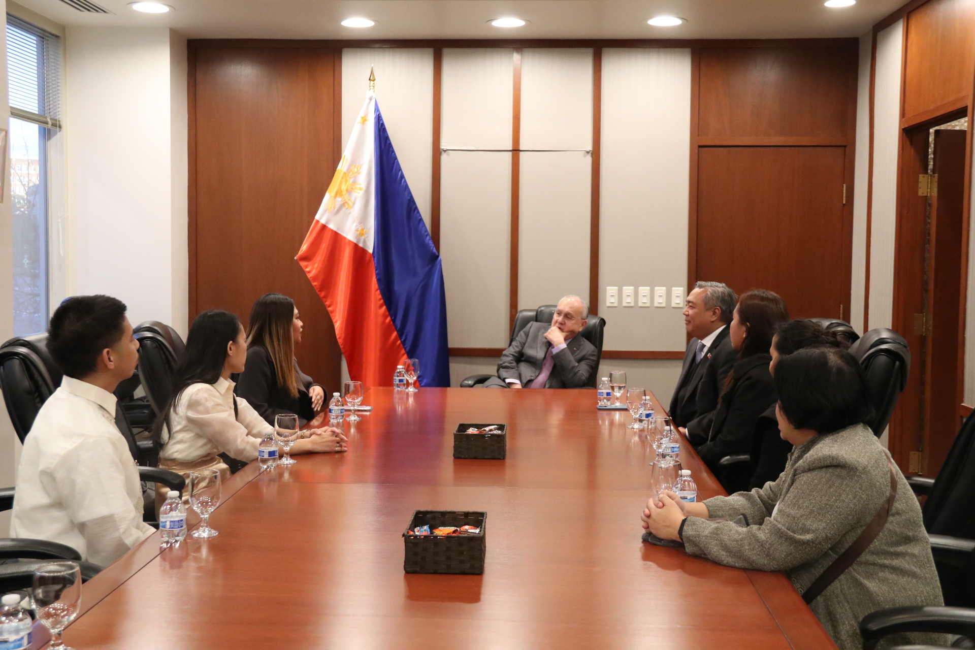 PH ENVOY MEETS FILIPINO TEACHERS SELECTED FOR 2023 FULBRIGHT TEACHING ...