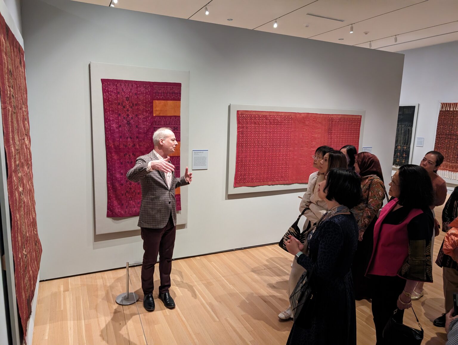 ASEAN SPOUSES CIRCLE EXPLORE SOUTHEAST ASIAN CULTURE AT GWU’S IKAT ...