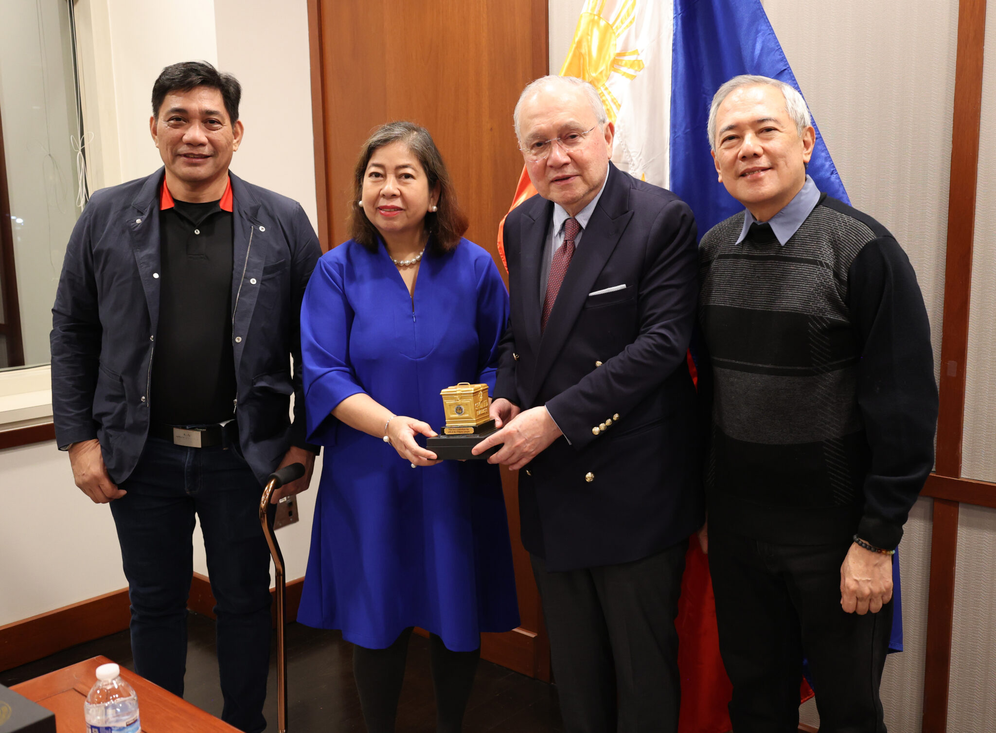 COMELEC COMMISSIONERS DISCUSS 2025 INTERNET VOTING FOR OVERSEAS VOTERS ...